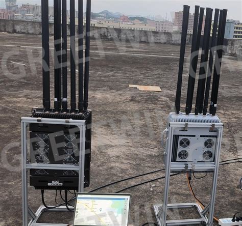 1 10km Long Detection Range With Counter Jammer Device For Multi Uav Bands Drone Detector And