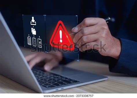 Computer Stock Warning Royalty Free Photos And Stock Images Shutterstock
