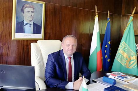 ПОЗДРАВИТЕЛЕН АДРЕС ОТ КМЕТА НА ОБЩИНА ПЪРВОМАЙ НИКОЛАЙ МИТКОВ ПО СЛУЧАЙ 1 ви март Ден на