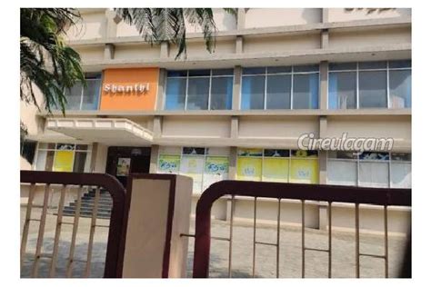 திருப்பூரில் உள்ள சிறந்த திரையரங்குகள் என்னென்ன தெரியுமா லிஸ்ட் இதோ