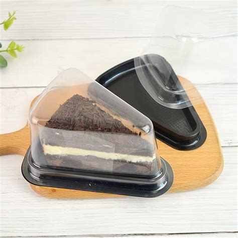 Sturdy Triangular Cake Pastry Container