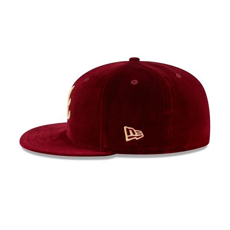 New Era Atlanta Braves Vintage Velvet 2023 59fifty Fitted Hat