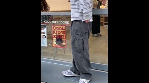 남자 코디 빈티지한 컬러감과 트렌디한 디자인으로 사계절 내내 입기 좋은 데일리 팬츠 남자가을코디 가을코디 남자코디 빈티지팬츠 카고팬츠 와이드팬츠 남자쇼핑몰