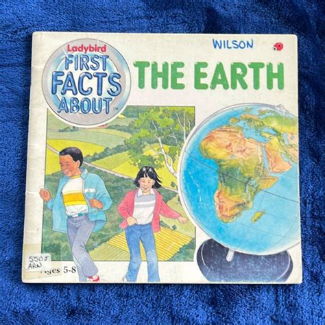 Ladybird First Facts About The Earth By Paperback Pangobooks