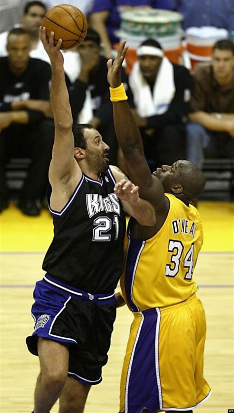 Divac Vs Shaq R Nbaimages