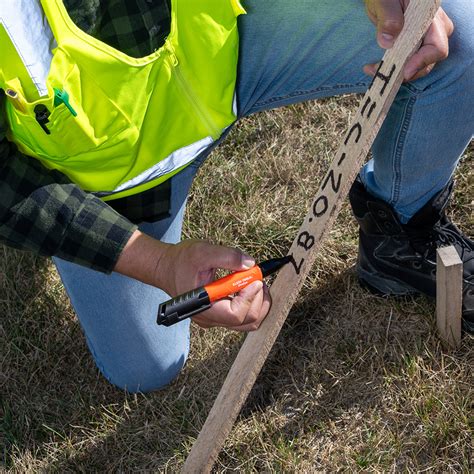 Skribes™ Chisel Tip Permanent Markers Black 3 Pack 861023 Klein Tools