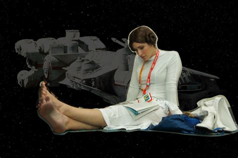 Princess Leia Barefoot By Feetnovels On Deviantart