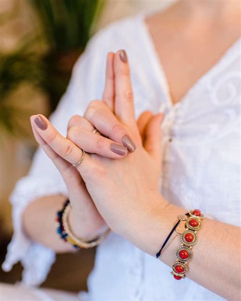 Glow And Expand On Instagram Mudra To Attract Love This Mudra