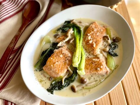 ほっこり温まろう♪ 秋鮭（生鮭）としめじと小松菜のクリーム煮 ゆきの家飲み料理