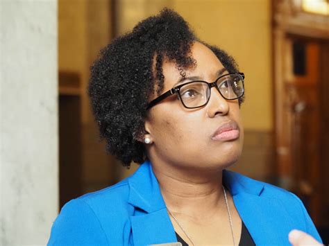 Ex Braun Official Jennifer Ruth Green Drops Bid To Challenge Us Rep