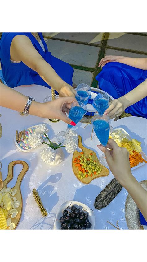 ‎سان‌وی پیکنیک دکور فضای باز و عکاسی سوپرایز تولد فرمالیته‎ ‎حس میکنم، همه نقاشی های قشنگِ