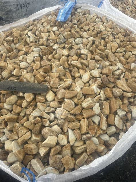 Жълти декоративни камъчета Друго Гоце Делчев Търсите начин да добавите цвят и уникално