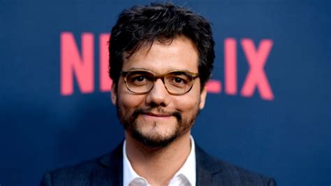 Wagner Moura Entra Para O Elenco De Sr E Sra Smith Em Nova Série Da