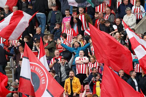 Sunderland Regis Le Bris Shares New Ahmed Abdullahi Setback