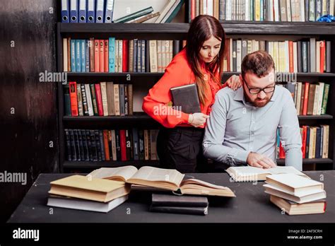 Teenagers Reading Books In A Library Hi Res Stock Photography And Images Alamy