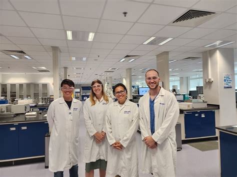 Alcon Binocs Qualitycontrol Labefficiency Pharma Medtech