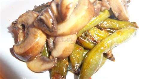 Better Than P F Changs Spicy String Beans Recipe