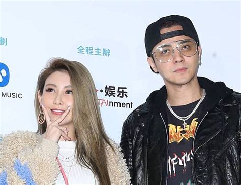 愷樂遭核彈級爆料祕婚當醫生娘 驚傳婚變悄返台 自由電子報 Line Today