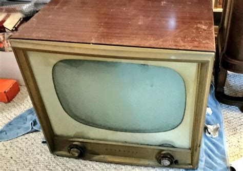 Oldest Set Ive Picked Up R Vintagetelevision
