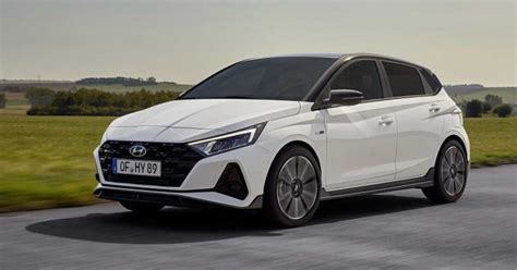 국내에선 팔지 않는 국산차클릭의 계보를 잇는 소형 해치백 현대차 I20 데일리카