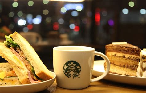 스타벅스 저녁 7시 이후 샌드위치·케이크 구매 시 최대 50 할인