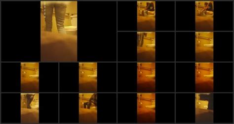 Re Voyeur Zone Beach Cabin Shower Room Nude Beach Upskirt Wc