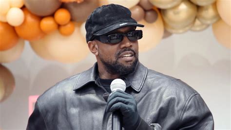 Skandal Sözler Dünyaca ünlü Abdli Rapçi Kanye West şaşırttı