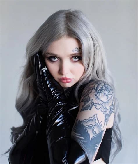 Baybe Music Singer Artist Singer Lady People