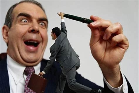 犯小人是什么意思应该如何化解属牛身边的小人 风水知识 研几周易