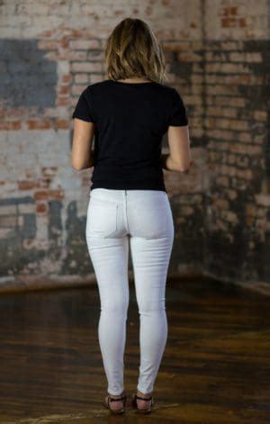The Best White Jeans 10 Pairs Put To The Test Living In Yellow