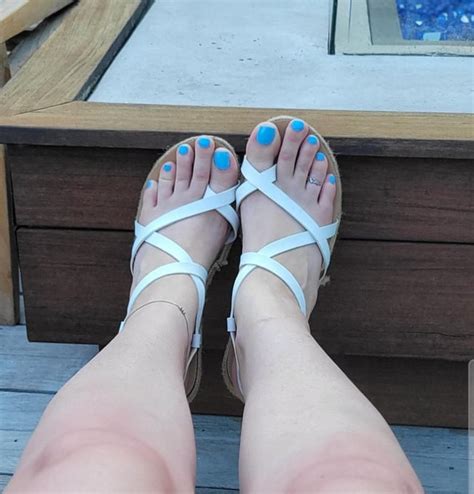 Footjob Session With Goddess Esra🤭 Rratemyfeet