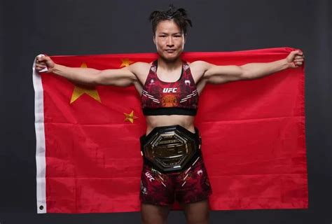 张伟丽崩溃痛哭，八角笼以外的那些故事 Pp视频体育频道