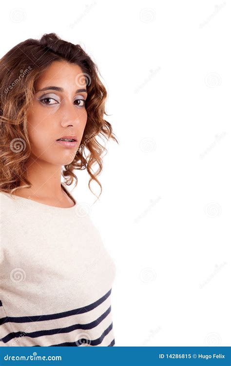 Het Jonge En Mooie Vrouw Stellen Stock Afbeelding Image Of Haar Mooi