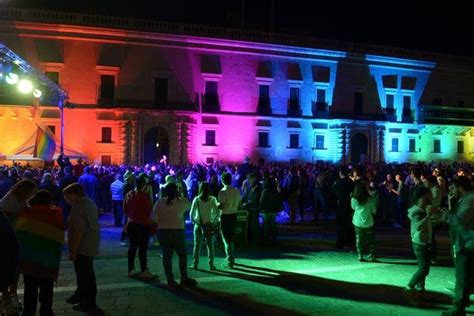 Malta Outlaws ‘conversion Therapy A First In Europe The New York Times