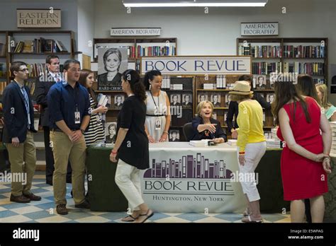 Huntington New York Usa 6th Aug 2014 Hillary Rodham Clinton