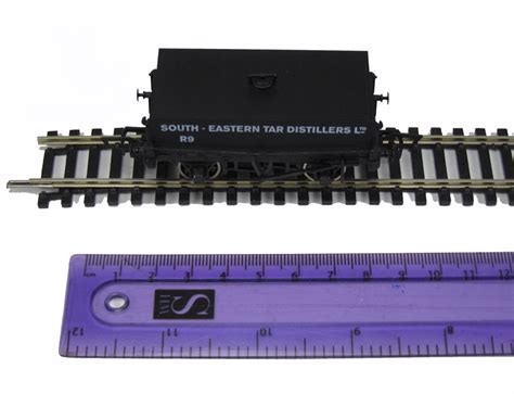 Dapol B865 Rectangular Tank Wagon R9 South Eastern Tar Hattons