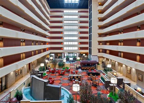 University Plaza Hotel Springfield • A Conference Space