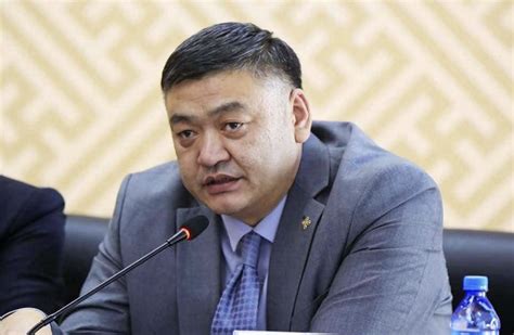 С Батжаргал Хамгийн олон хавдрын тохиолдлыг эрт илрүүлсэн сумын эмч нарыг 5 сая төгрөгөөр