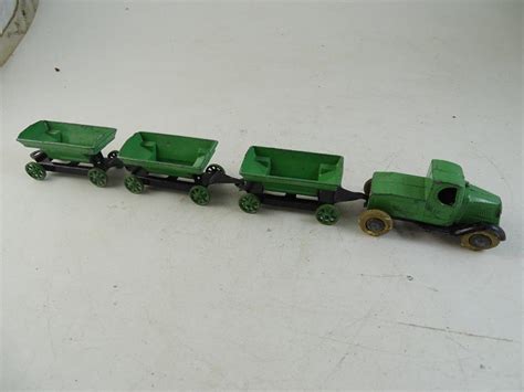 Vintage Antique Mack Truck Toy Model Tootsietoy Train Cart Set Antique