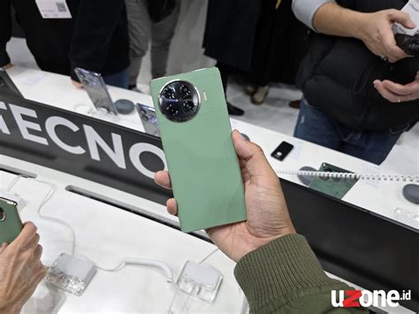Tecno Spark Pro Dirilis Layarnya Melengkung Harga Rp Jutaan