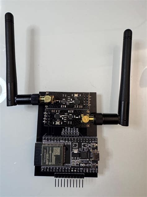 wifi and bluetooth security tester esp32 cybersecurity pentesting tool nrf24 modules flipper zero