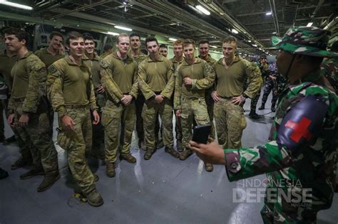 Pasukan Australia Defense Force Adf Tiba Di Kri Banjarmasin