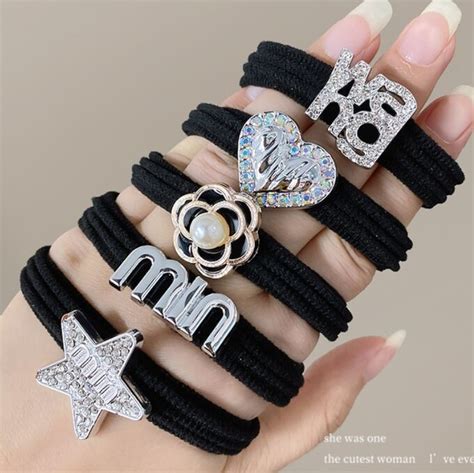 Набор резинок для волос с объемным декором черный Эксклюзивные наборы Резинки для волос