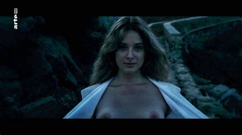 Annaluisa Capasa Nue Dans The Great Beauty
