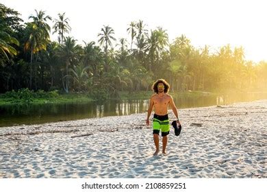 Thousand Naked Woman Lake Royalty Free Images Stock Photos Pictures Shutterstock
