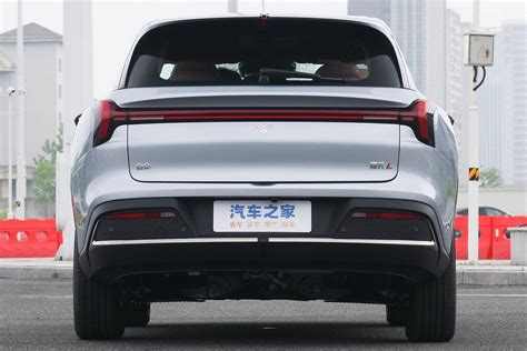 Hozon Neta L 2024 2025 джип Suv 5 дв 1 поколение технические характеристики и комплектации