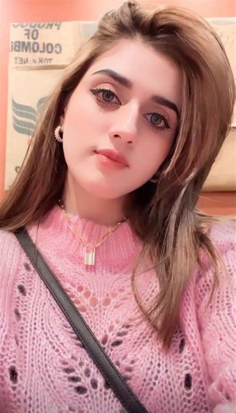 Pin Oleh M S Riaz Di Janat Alishbah Wanita Cantik Gadis Cantik Wanita