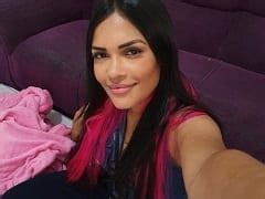 BBB A Brunette Singer From Natal RN Paid For Her Breasts By Rubbing Them While Bathing