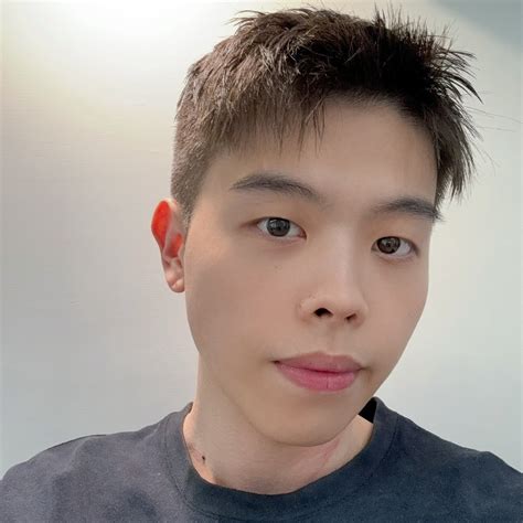 小杰 Instagram Facebook Tiktok Portaly