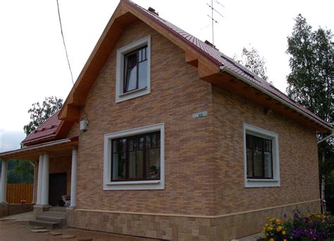 Декоративная отделка фасада дома